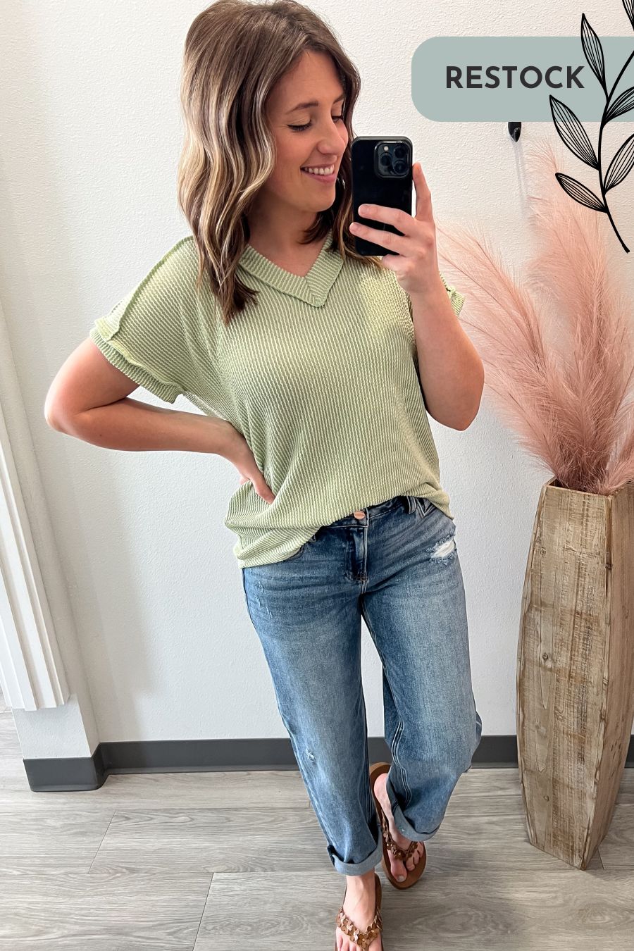 V-Neck Ribbed Tee – Lot21 Boutique